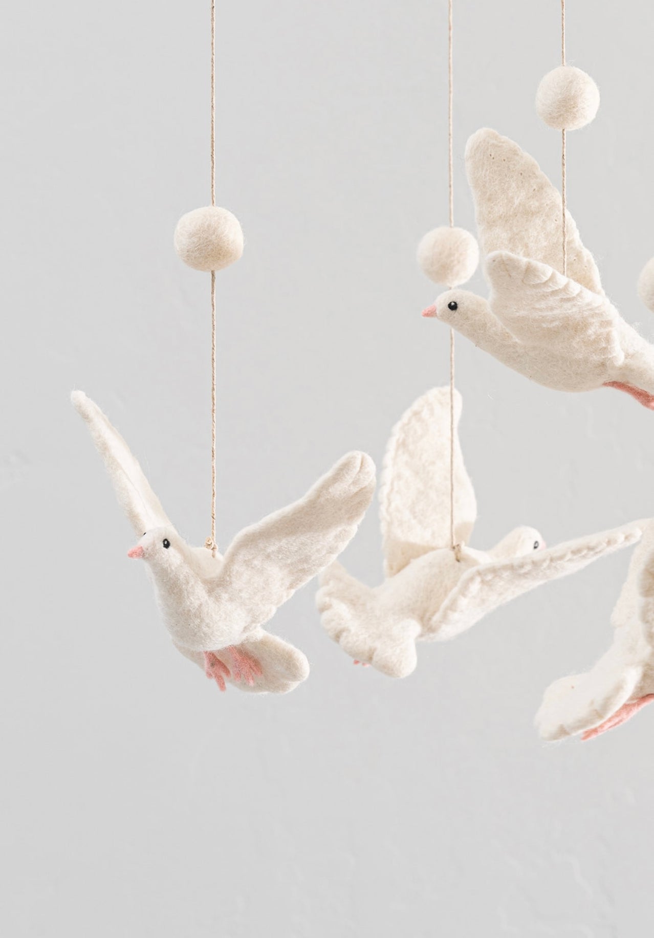 Dove Mobile – hellobirdiebirdie